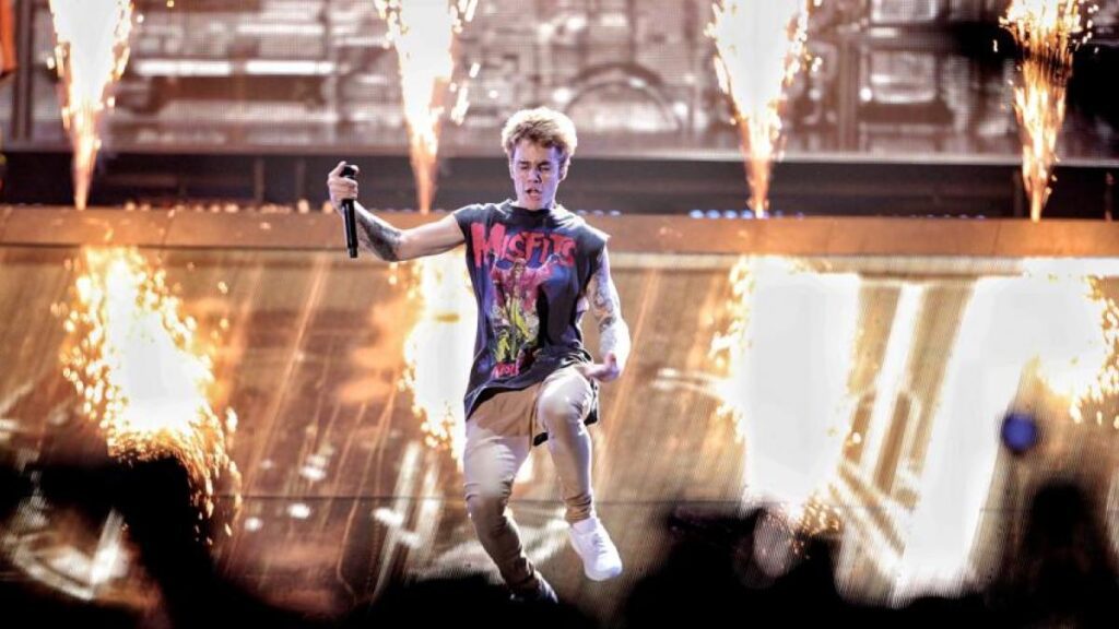 Qué canción contiene la frase "tararan tararan tararan tan tan"