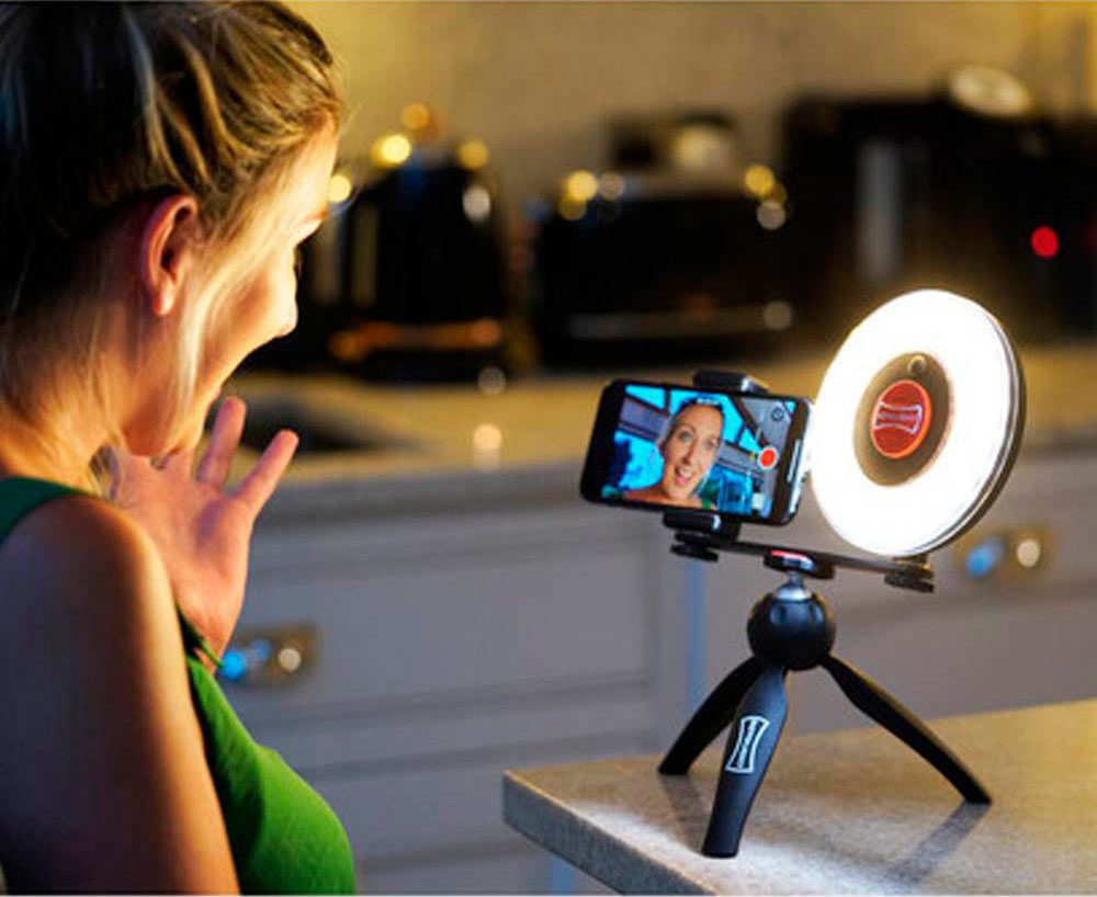 Qué beneficios ofrece un aro de luz LED para celular