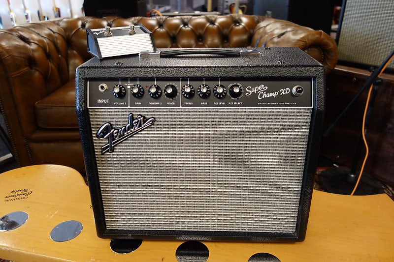 Qué características tiene el Fender Super Champ XD