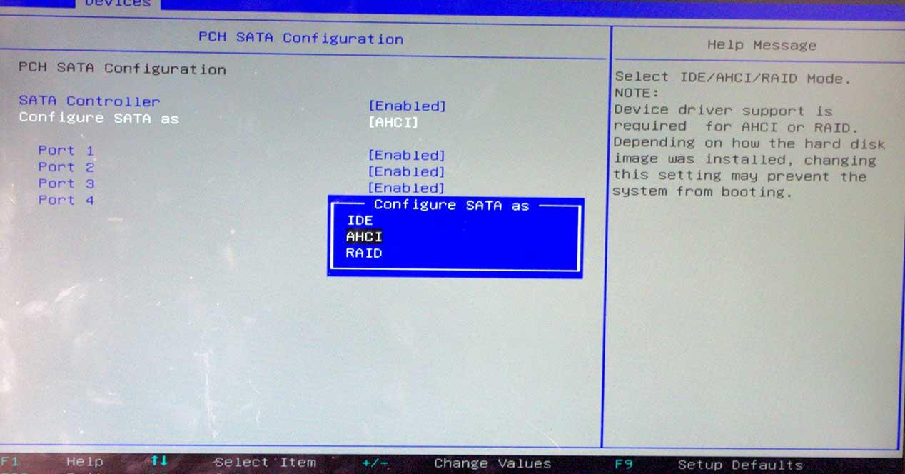 Qué es la selección de modo SATA: IDE vs AHCI y cuál elegir