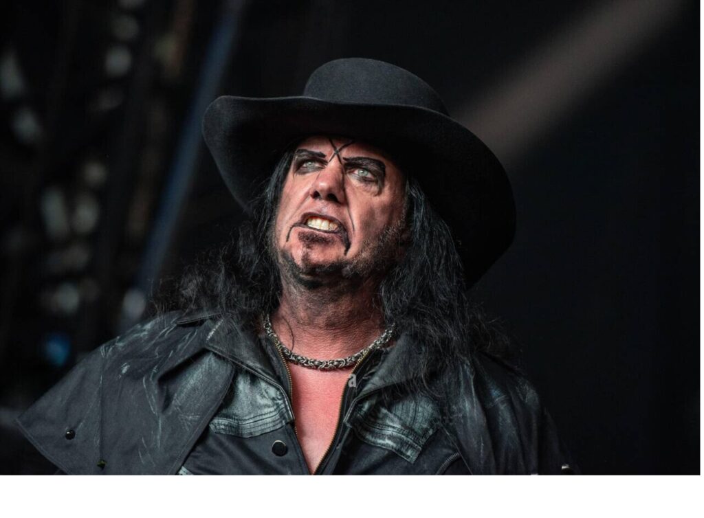 Cuál es el símbolo del ohm en electricidad